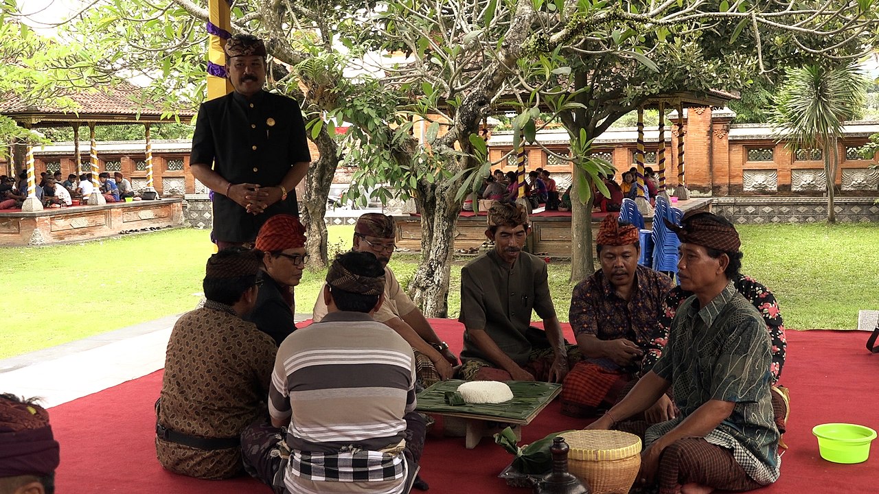 Megibung, The Communal Feast from Eastern Bali’s Royal Heritage ...