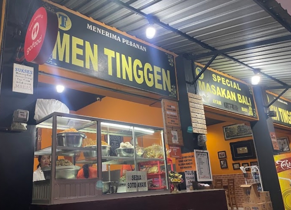 Savoring Traditional Balinese Flavors at Warung Nasi Lawar Men Tinggen ...